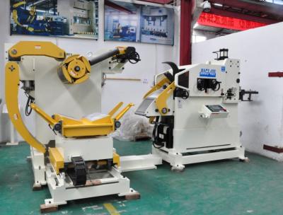 China Stempeln der Ausrüstungs-Durchschlag Uncoiler-Strecker-Zufuhr für Aushaumaschine zu verkaufen