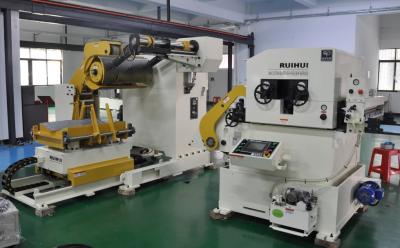 Cina 3 in 1 servo spessore 0.6-6.0mm di alta precisione della macchina del raddrizzatore dell'alimentatore della bobina di Nc in vendita