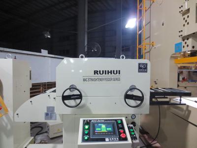 China Roll Verwerking Hoge Precisie Nivelleermachine, stempelen Automatische Feeder Te koop