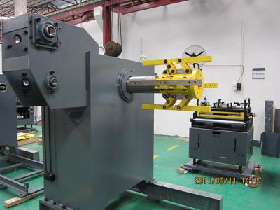China Carimbo de folha de metal do equipamento de alimentação da imprensa do nivelamento da cremalheira do material pesado automatizado que unwinding à venda