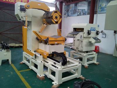 China Het Metaal die van de de Gelijkrichtersvoeder van luchtdecoiler Materiële het Stempelen Automatisering vormen Te koop