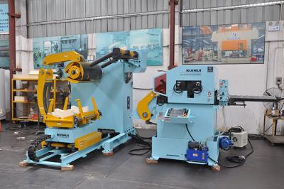 Cina Doppio alimentatore Decoiling e raddrizzare del rotolo di NC del servo timbratura a macchina della striscia dell'acciaio inossidabile in vendita