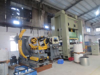 China High Speed Sheet Metal Straightener Material Stamping Punch Feeder Machine for sale