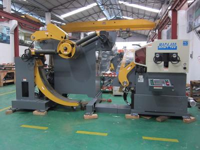 Cina Timbratura materiale e macchina livellatrice dell'alimentatore della bobina dell'acciaio inossidabile della struttura in vendita