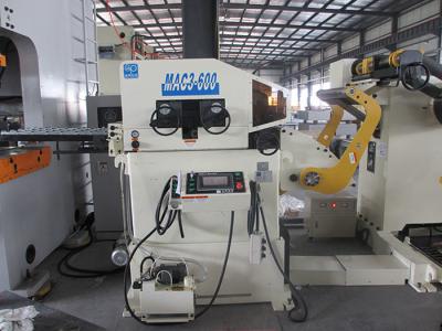 China Hydraulic Steel Coil Uncoiler Automatic Decoiler Feeder With High Precision Feeding for sale