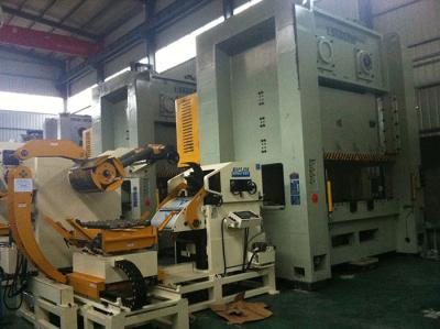 China Punch Feeder Steel Uncoiler Feeding Step Material Rack Automatic Unwinding Device for sale
