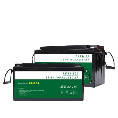 Cina Batteria ricaricabile 12V 200Ah LiFePo4 con classificazione IP55 eccezionale per uso esterno che offre potenza stabile e longevità in vendita
