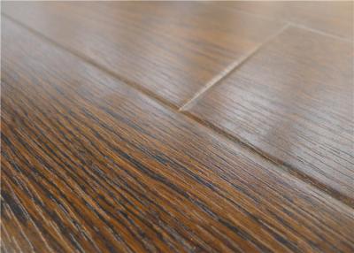 Cina Laminato di legno di superficie del tek della piuma che pavimenta 1659, pavimento di legno di galleggiamento di 12mm con la smussatura di U in vendita