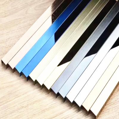 Cina Disposizione decorativa della scanalatura a 
