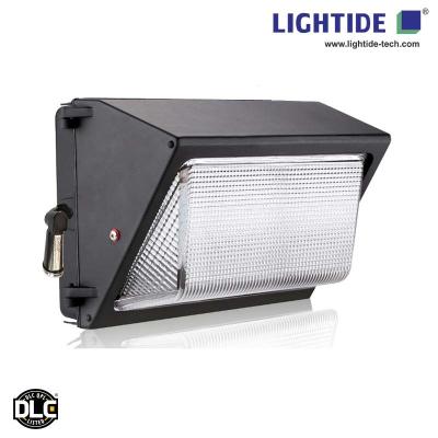 China Wall Mount LED Security Area Lighting, Dusk to Dawn, DLC Qualified, 40W, 4800LM, 100W MH Equivalent for sale