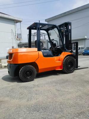 Cina Potente motore diesel 5 tonnellate Toyota carrello elevatore usato 3 tonnellate 3,5 tonnellate carrello elevatore in vendita