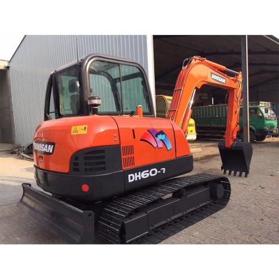 Китай Южная Корея Использованный Doosan DH60-7 60 60DX Маленький мини экскаватор с оригинальным гидравлическим насосом продается