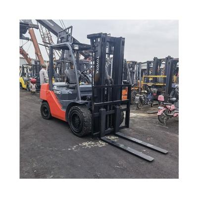 China Fabricação de empilhadeiras a diesel de 3,5 toneladas com camião de paletes semilevantador e largura de garfo normal à venda