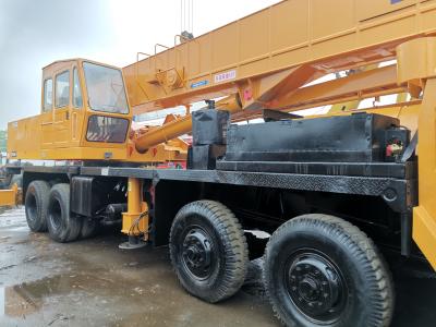 China Japan Gebruikte Kato 50 ton kraan NK500 2021 Jaar 50000 KG Gewicht 25 ton mobiele vrachtwagen kraan Te koop