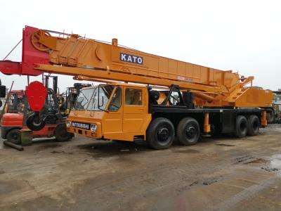 China Japan Gebruikte Kato 50 ton kraan NK500 2021 Jaar 50000 KG Gewicht 25 ton mobiele vrachtwagen kraan Te koop