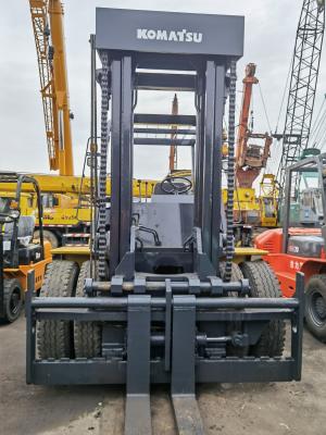 Cina Altri carrelli elevatori diesel HOT Komatsu da 10 tonnellate a 12 tonnellate a 15 tonnellate a 16 tonnellate con mastello da container in vendita