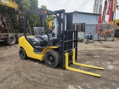 Cina Fonte di alimentazione manuale 3 tonnellate Komatsu FD30 carrello elevatore per operazioni fluide in magazzino in vendita