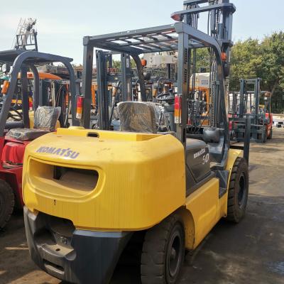 Cina Le macchine per carrelli elevatori Komatsu da 2,5 tonnellate a 3,5 tonnellate in buone condizioni. in vendita