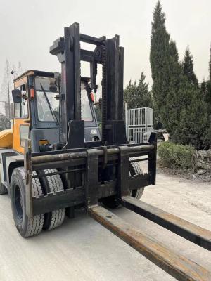 Cina 8 tonnellate di carrello elevatore TCM FD80 a Shanghai con dimensioni di routine e larghezza di forcella in vendita