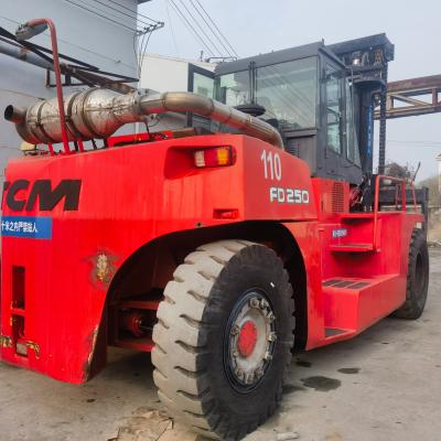 Cina Camion a pinza di 6 m di altezza TCM FD250 25 tonnellate di motore diesel con carrello elevatore laterale a Shanghai in vendita