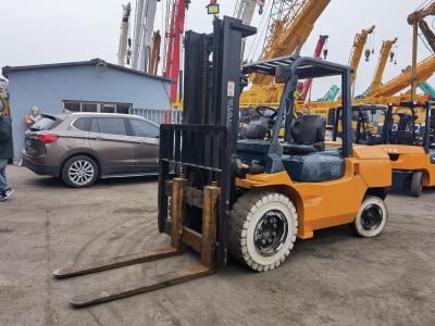 China Toyota usada 4 toneladas 4,5 toneladas 5 toneladas Radiador empilhadeira diesel empilhadeira FD40 FD45 FD50 à venda