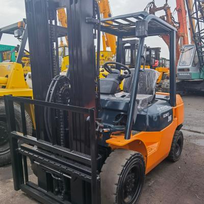 Cina Toyota usato 3.5 tonnellate FD35 Diesel carrello elevatore a Shanghai cantiere con 3500 kg larghezza forcella in vendita