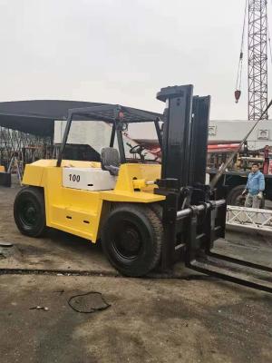 Cina 10 tonnellate di carrello elevatore TCM fd100 a Shanghai versatile per applicazioni alimentari e bevande in vendita