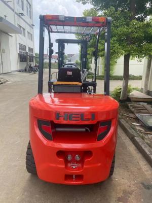 China 3T helicóptero caminhão elevador de combustão interna CPC D 30 Perfeito para os requisitos do cliente à venda