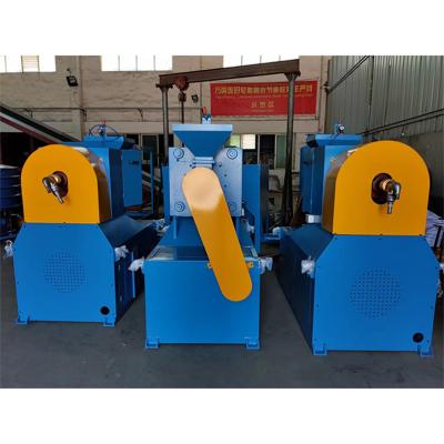 China Professional Waste Tyre Recycling Machine Rubber Powder Machine for sale