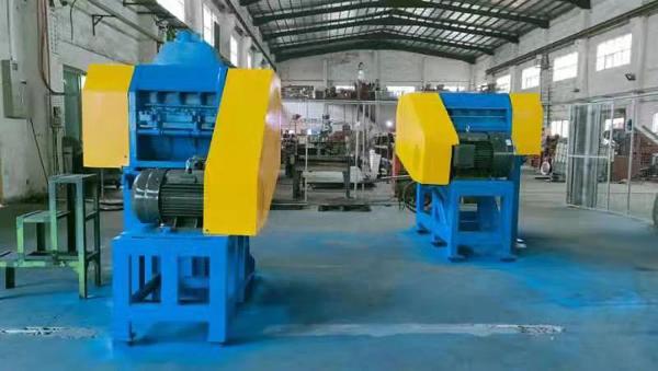 Quality Heavy-Duty Rubber Granulator with Customizable DC53 Blade Capacity for sale