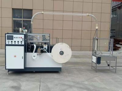 Cina 65-85 pcs/min Capacità completamente automatica Coppe da bere di carta usa e getta Formaggio macchina Fonte di gas 0,4-0,5m3/min per il mercato in vendita