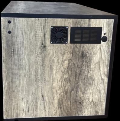 China Compact Reptile Feeding Box Moisture Proof With Ventilation Fan And Window for sale