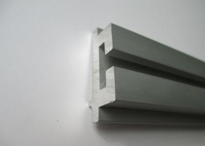 Cina L'estrusione di alluminio architettonica bianca profila il carattere T5 della lega 6061 in vendita