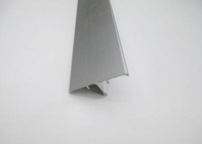 Cina T popolare ha modellato i profili di alluminio dell'estrusione per le inserzioni di legno/pannello solare in vendita