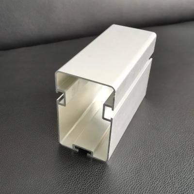 Cina Profilo in alluminio a led con servizio di stampo personalizzato per la luce a striscia a led in vendita