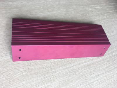 Cina Il rosa ha anodizzato i profili di alluminio standard dell'estrusione con la perforazione e la spillatura di CNC in vendita