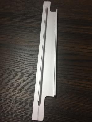 Cina L'elaborazione lavorante/sabbia di CNC ha fatto saltare il profilo di alluminio anodizzato naturale per la maniglia del cassetto in vendita