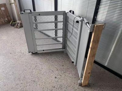 China Premium-Rollstuhl-Eingangsrampe für Kleinwagen und Universal-Vans zu verkaufen