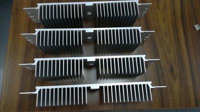Cina Dissipatore di calore di alluminio d'anodizzazione di ampia forma piana 6061 T6 con i fori di precisione di CNC in vendita