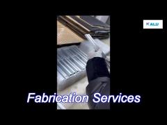Klasse 6063 Aluminiumvervaardiging Services Cut CNC Drilled Brushed Anodized Products
