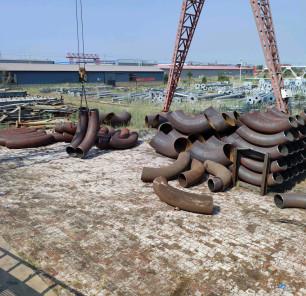 Cina Curvatura 30°-180° di acciaio al carbonio per la norma del petrolio JIS in vendita