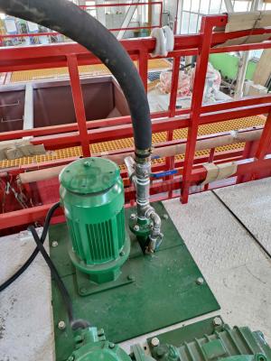 Cina Il sistema automatico completo di trattamento dei rifiuti dei fanghi di perforazione migliora la convenienza dell'operazione in vendita