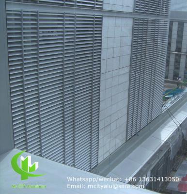 Cina Feritoia di alluminio anodizzata del profilo di profilo architettonico della feritoia con forma ovale per la parete divisoria della facciata in vendita