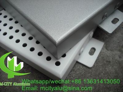 Cina pannelli di rivestimento di alluminio di 2mm Pvdf finito, strato di alluminio solido del singolo pannello in vendita