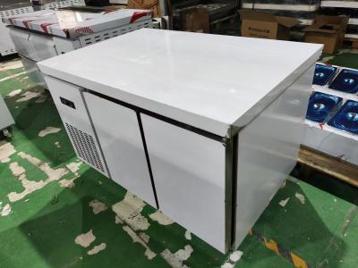 Cina 1.2M Commercial Undercounter Chiller Refrigerator Workbench For Kitchen Guangzhou Factory Tavolo da lavoro in acciaio inossidabile in vendita