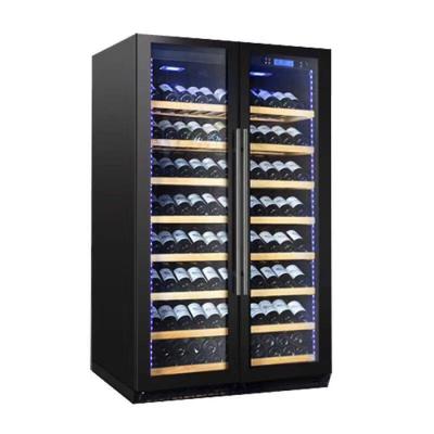 Cina Dispositivo di raffreddamento commerciale indipendente dell'esposizione del vino di 220w 600L in vendita