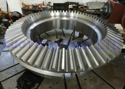 Cina Ruota diritta d'acciaio lavorante del pignone conico degli ingranaggi di CNC del riduttore di rendimento elevato in vendita