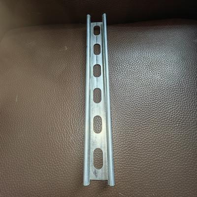 China Hot-Dip Galvanized Metal Strut Channel with 100-900mm Width for Easy Installation in Commercial and Industrial Buildings for sale