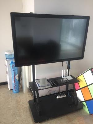 China 32 duim Waterdicht Capacitief Multitouch screen met USB-Interface voor Interactieve HMI Te koop