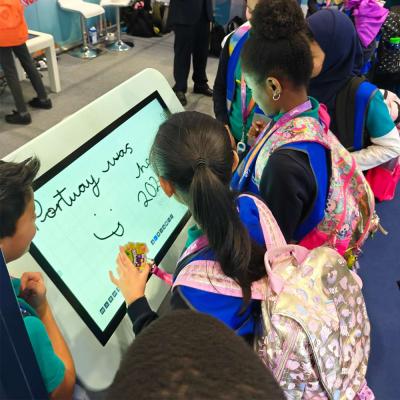 China Kindergarten Interactive Touch Tables 32inch with Polikids Tilting Lifting Desktop for sale